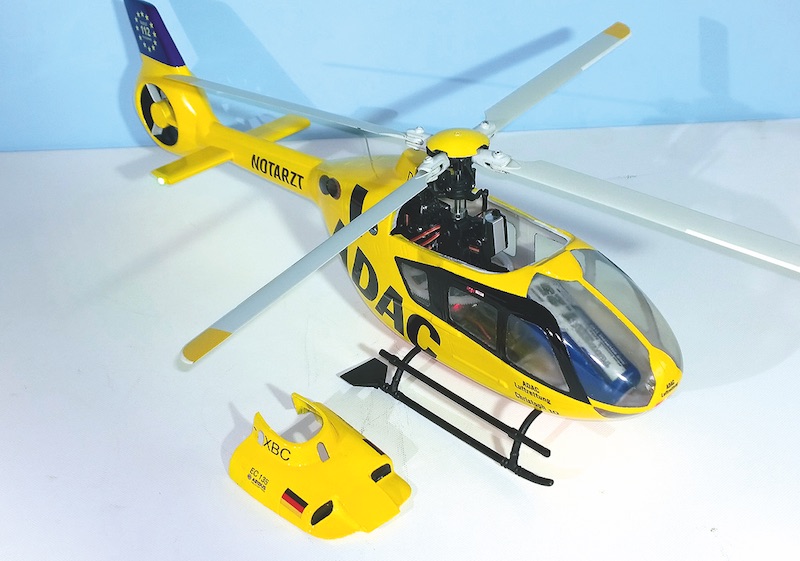 Kleiner geht’s immer: EC 135 mit Blade 230S - ROTOR Magazin