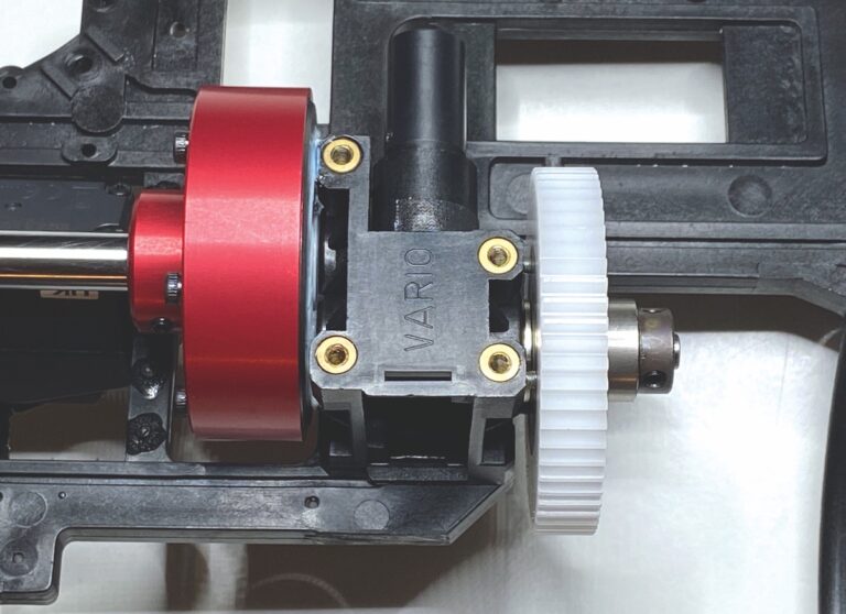 Aufbau der e-Power Skyfox-Mechanik von VARIO - ROTOR Magazin